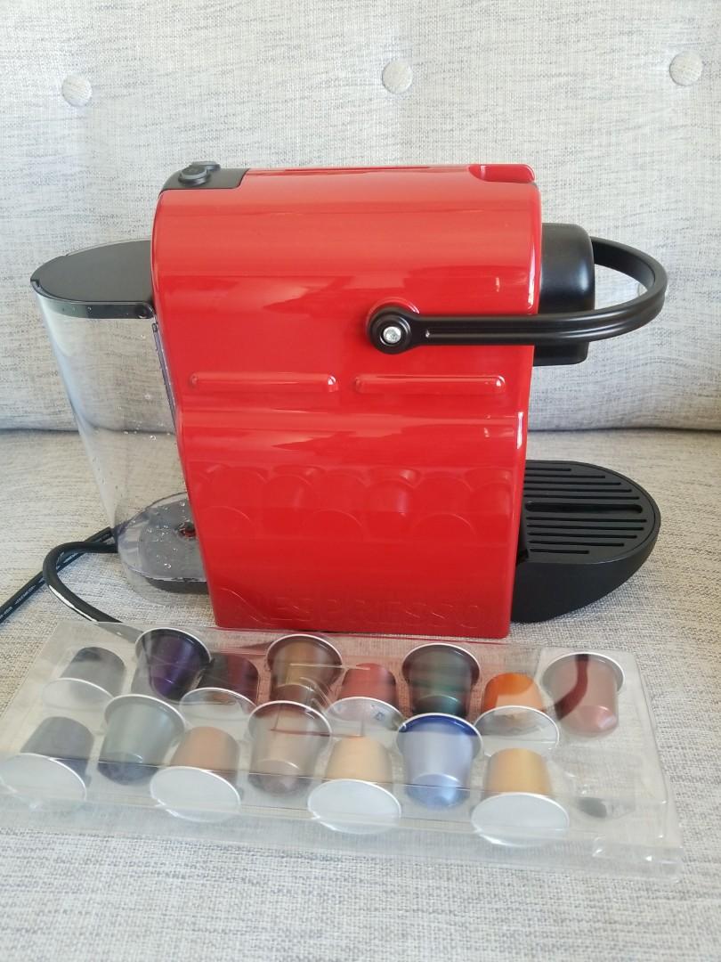 咖啡機nespresso inissia C40連capsules, 家庭電器, 廚房電器, 咖啡機及咖啡壺 - Carousell