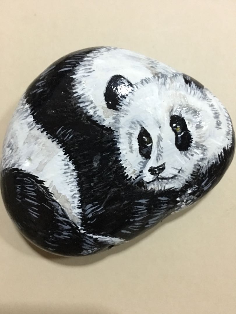 Panda Pebble Paperweight, Hobbies & Toys, Stationary & Craft, Art ...
