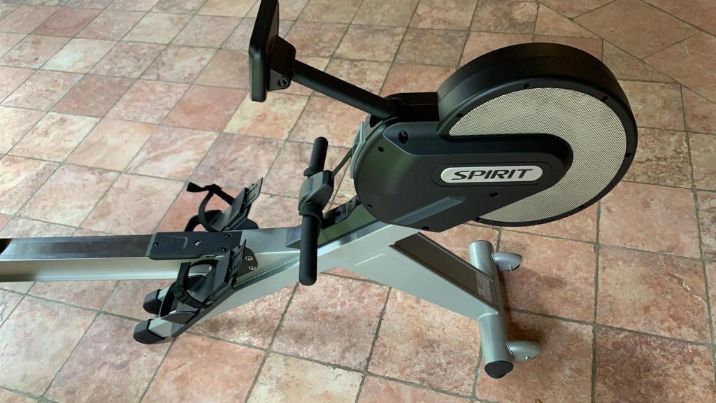 Spirit ~ CRW-800 US rowing machine, Sports Equipment, Exercise ...