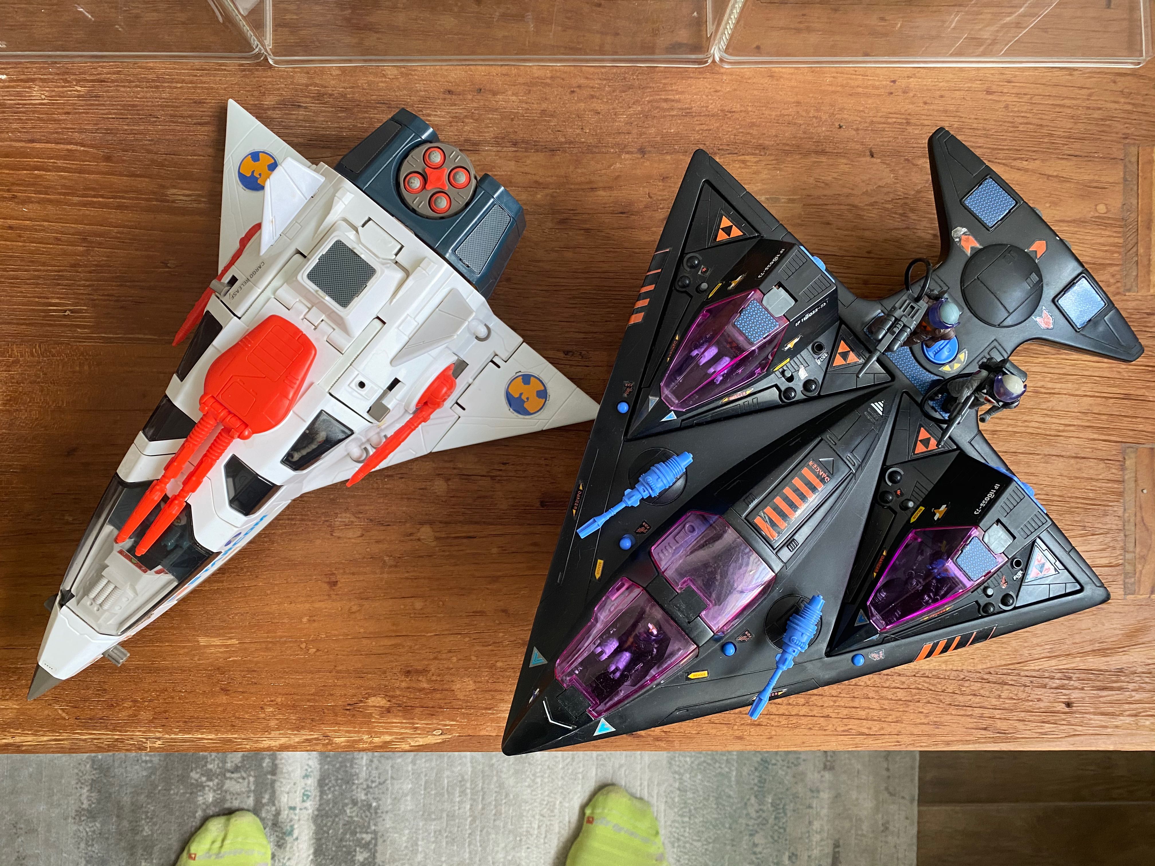 Starcom,starmax bomber, shadow bat, parasite,Mattel ,Coleco, hot toys ...