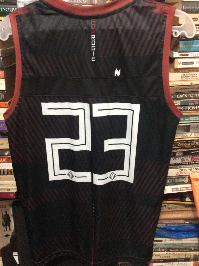 UAAP Adidas UP Fighting Maroons Jersey, Men's Fashion, Activewear on ...