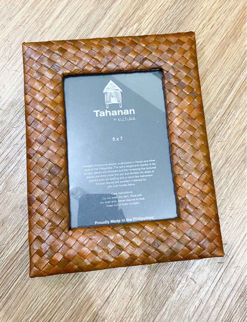 5”x7” Banig style picture frame, Hobbies & Toys, Stationary & Craft ...