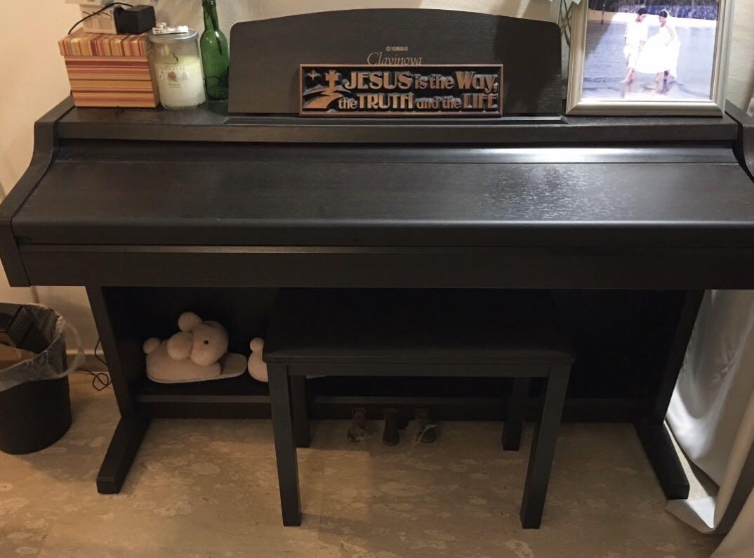 CLP 820 Yamaha Clavinova electronic piano, Hobbies & Toys, Music ...