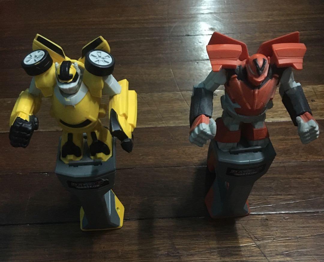 Pair of Transformers Battle Masters (Bumblebee and Starscream), Hobbies ...