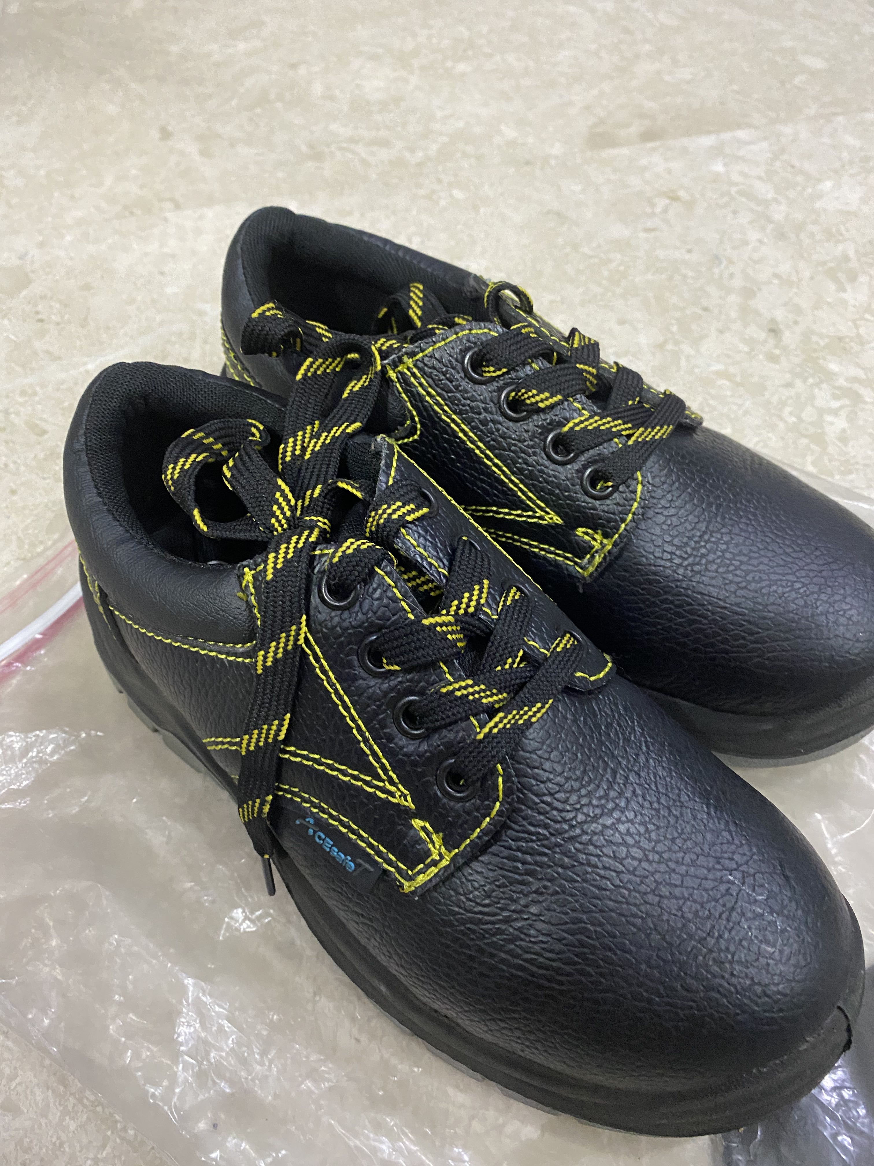 Safety shoes, Women's Fashion, Footwear, Sneakers on Carousell