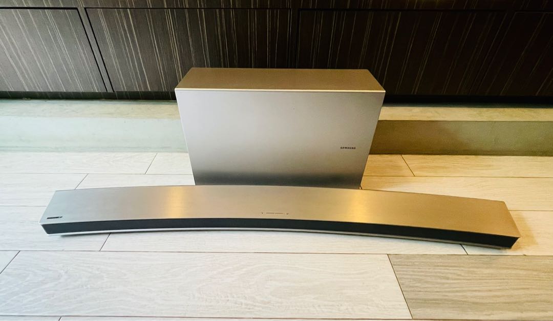 Samsung curved soundbar and tower fan, TV & Home Appliances, TV ...