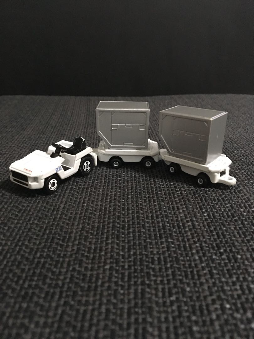 Takara Tomy Tomica #136 Toyota Tractor Die-Cast, Hobbies & Toys, Toys ...