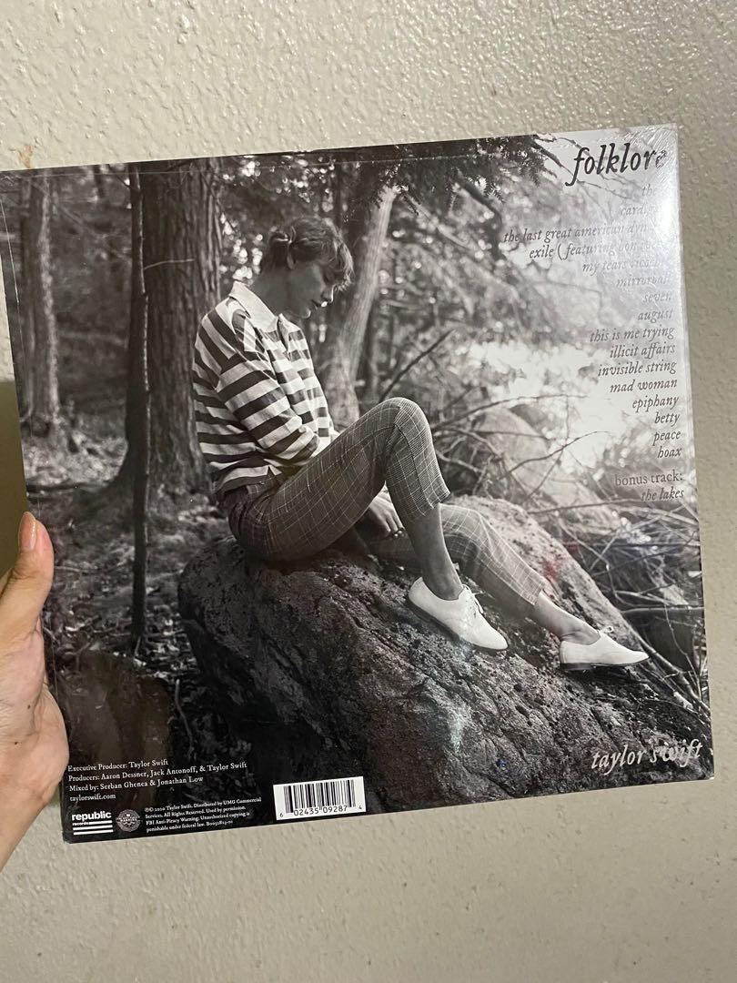 TAYLOR SWIFT FOLKLORE (Target Exclusive) VINYL, Hobbies & Toys, Music ...
