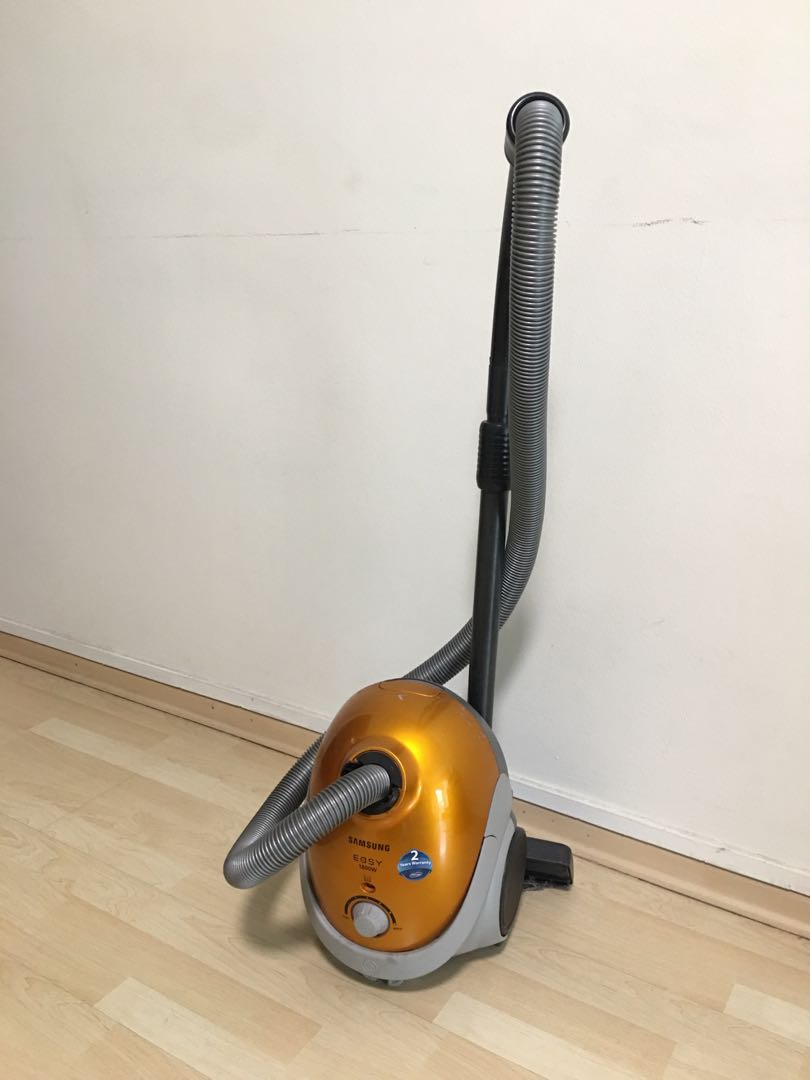 Vacuum cleaner Samsung Easy 1800W, TV & Home Appliances, Vacuum Cleaner ...