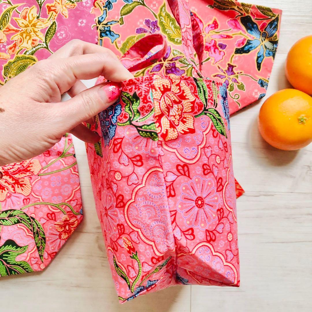 Batik CNY Mandarin Orange Bag Handmade in Singapore, Women's Fashion ...