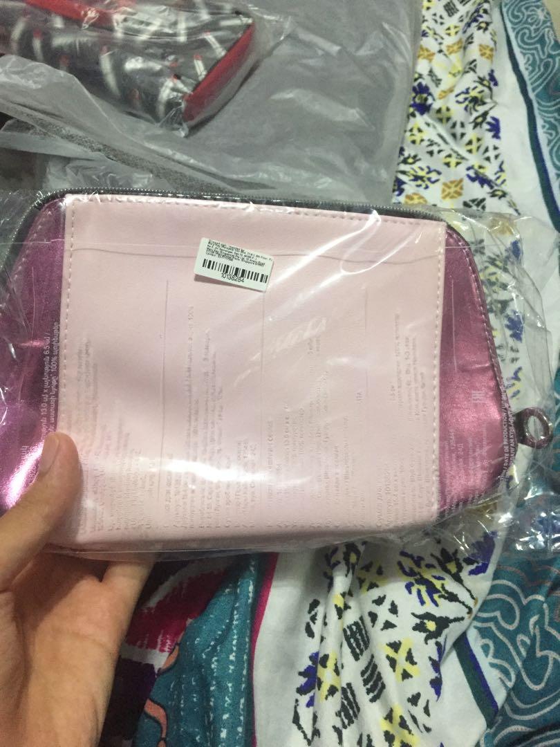 Mary Kay collection bag, Women's Fashion, Bags & Wallets, Purses ...