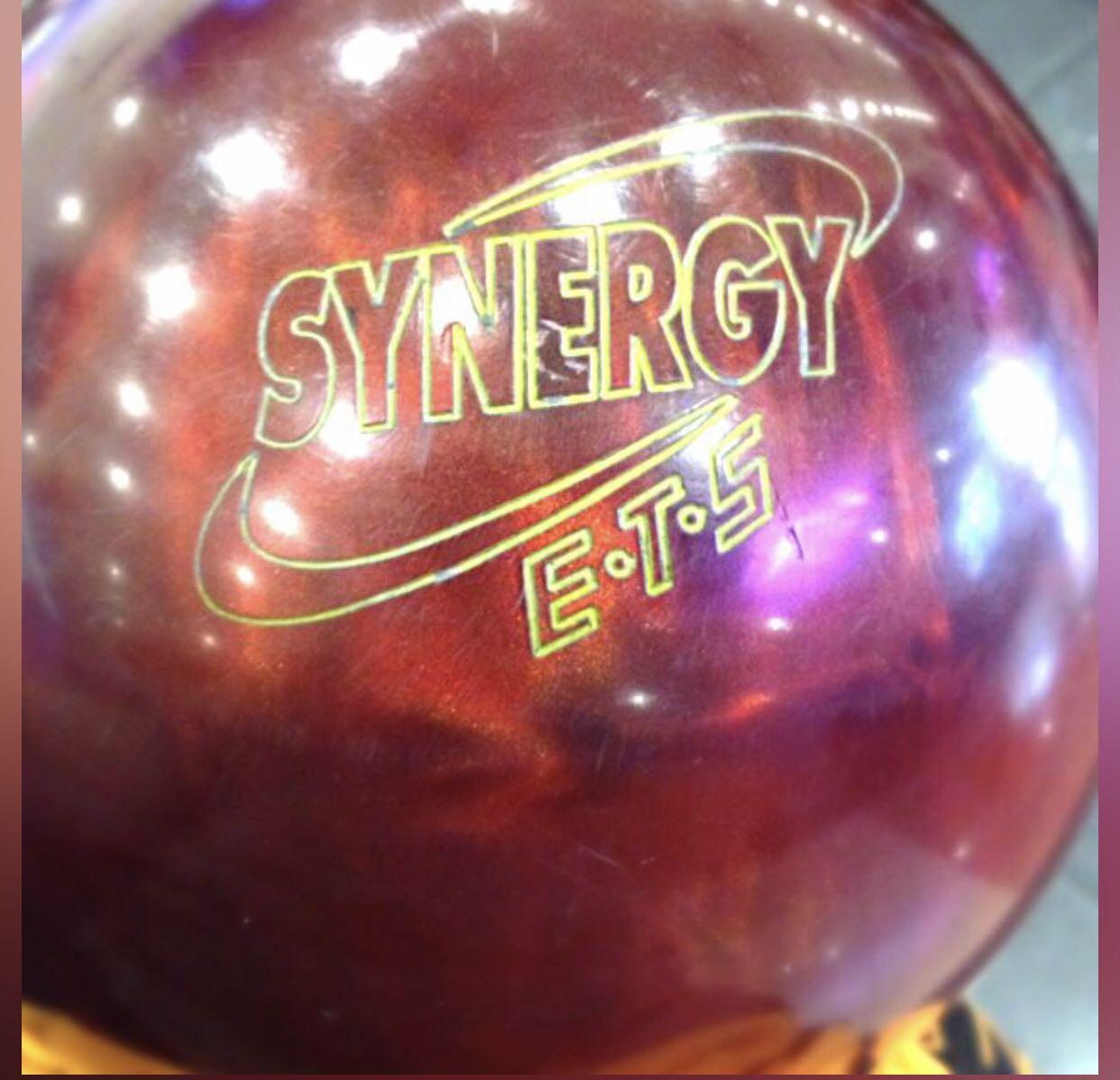 TRACK Synergy ETS 15LB Bowling Ball / Made in USA, Sports Equipment ...