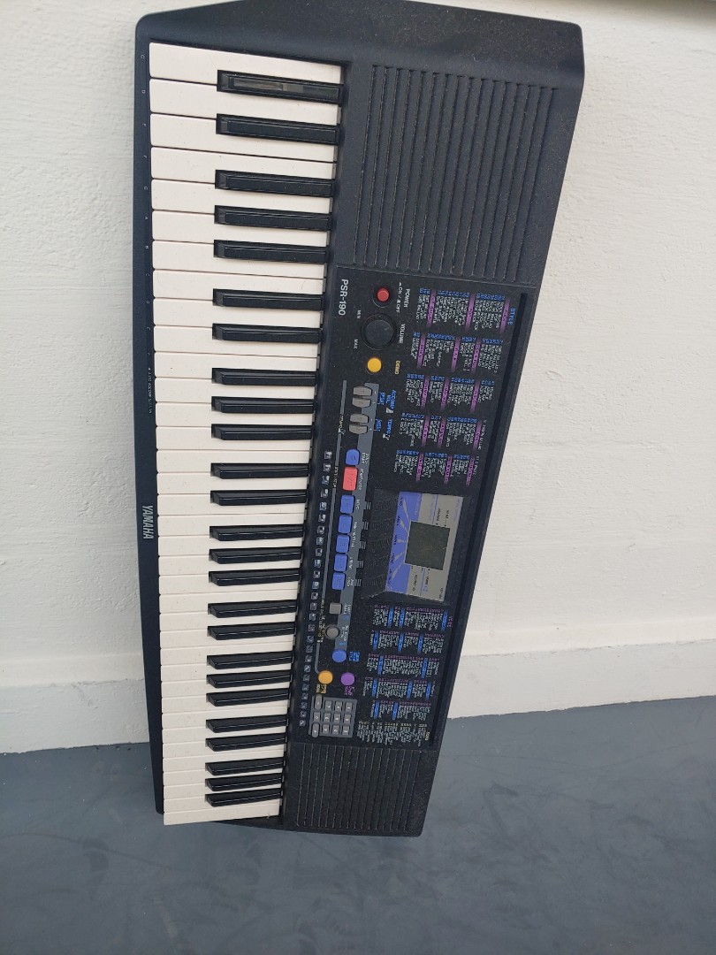Yamaha keyboard PSR-190, Hobbies & Toys, Music & Media, Musical ...