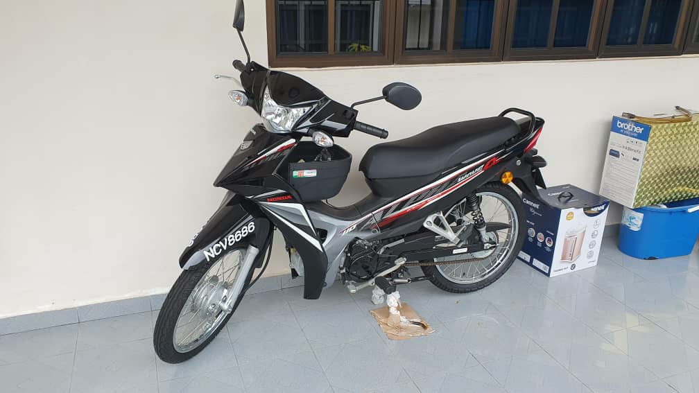 2018 Honda Wave Alpha, Motorbikes on Carousell