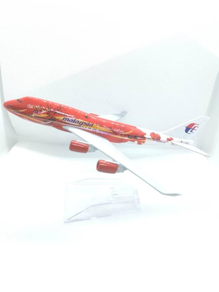 Aeroplane Model Mas Hibiscus, Hobbies & Toys, Collectibles ...