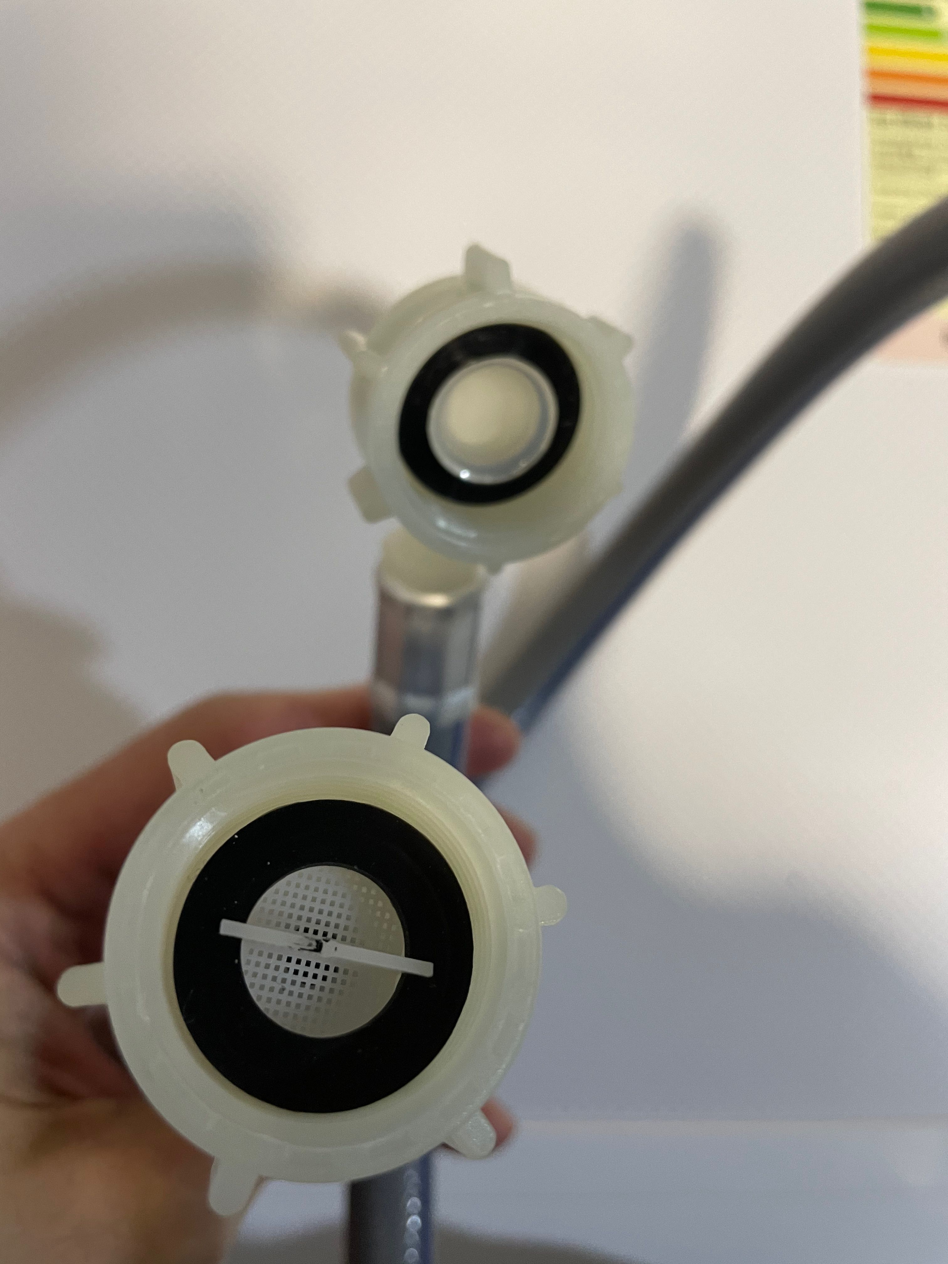 洗衣機入水喉（歐盟標準）EN61770 @1M長, 健康及營養食用品, 口罩、面罩 - Carousell