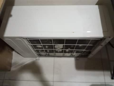 Everest split type aircon 2.5HP, TV & Home Appliances, Air Conditioning ...