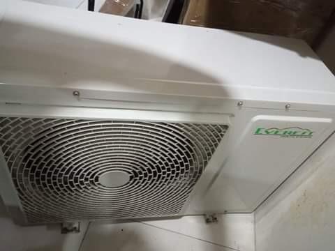 Everest split type aircon 2.5HP, TV & Home Appliances, Air Conditioning ...