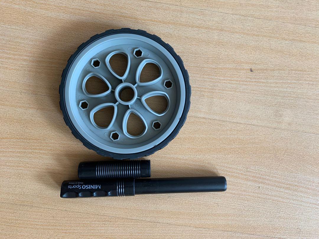 Miniso Abs roller, Sports, Weights & Gym Equipment on Carousell