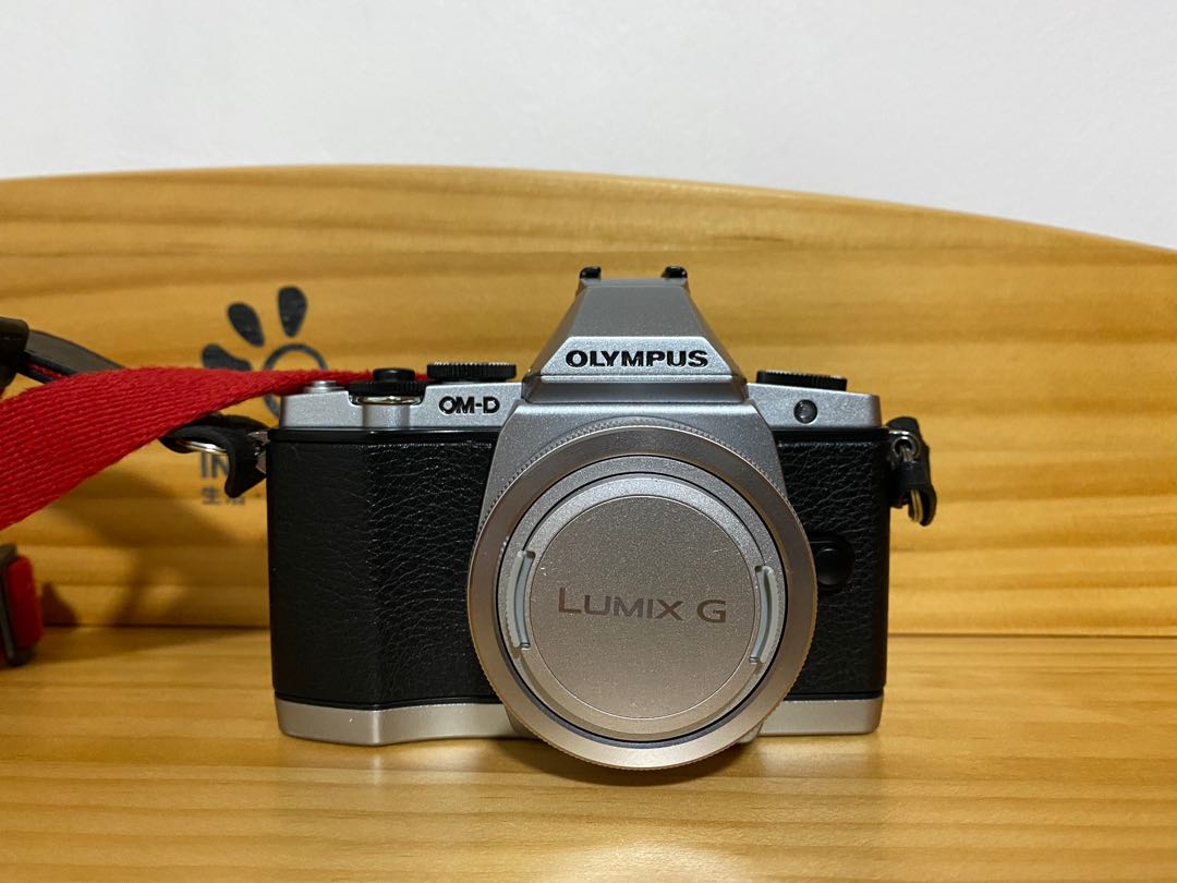 Olympus EM5 Mark 1, Photography, Cameras on Carousell