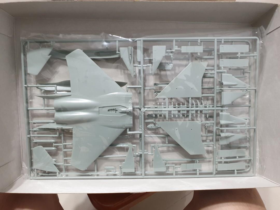 Academy 1/72 F-15E Strike Eagle model kit, Hobbies & Toys, Toys & Games ...