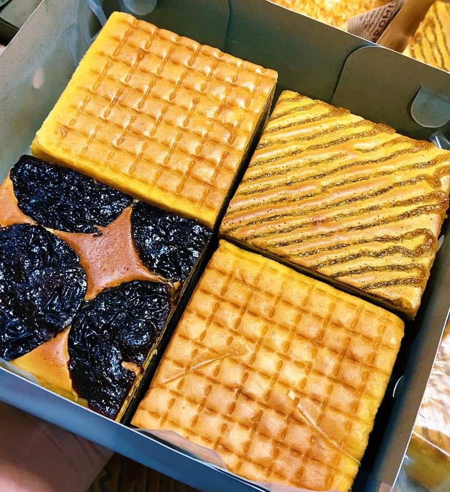 BATAM KUEH LAPIS, Food & Drinks, Baked Goods on Carousell