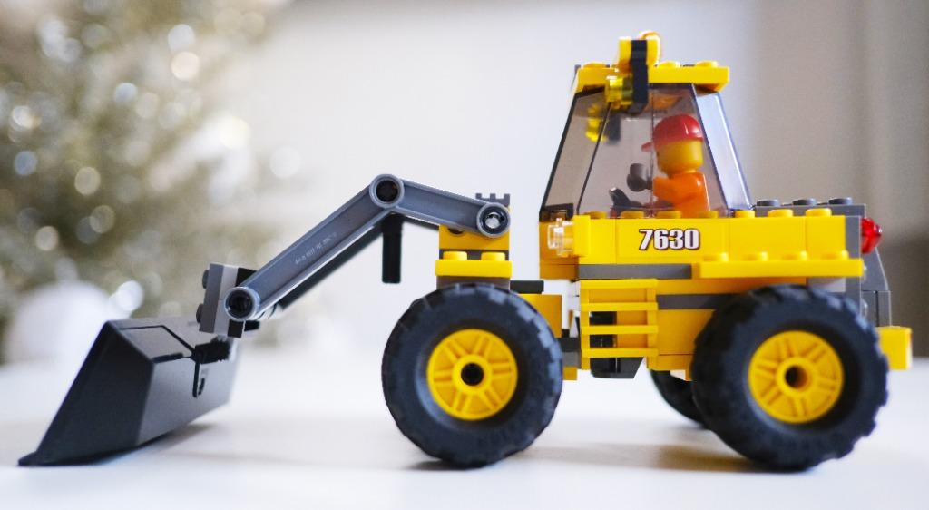 LEGO City Front-End Loader 7630, Hobbies & Toys, Toys & Games on Carousell