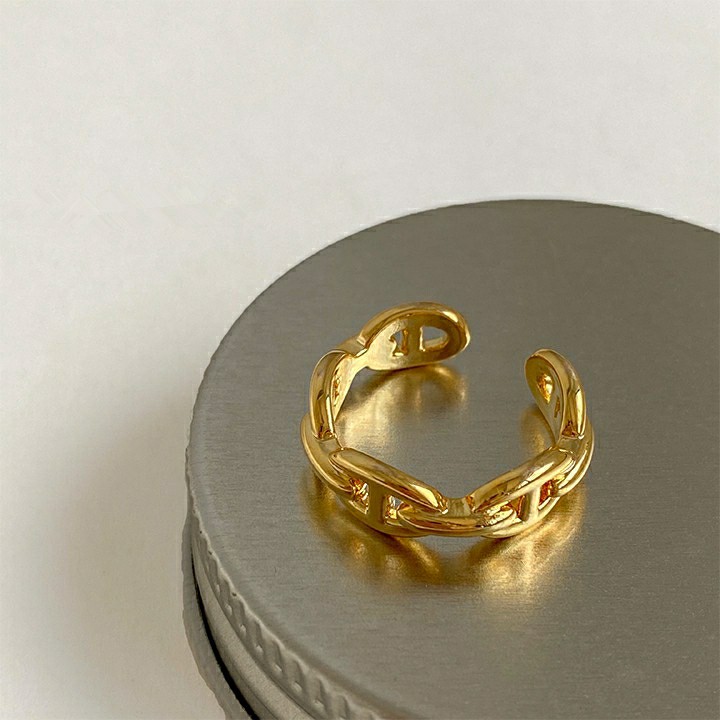 Non-tarnish GOLD CHAIN RING, Women's Fashion, Jewelry & Organizers ...