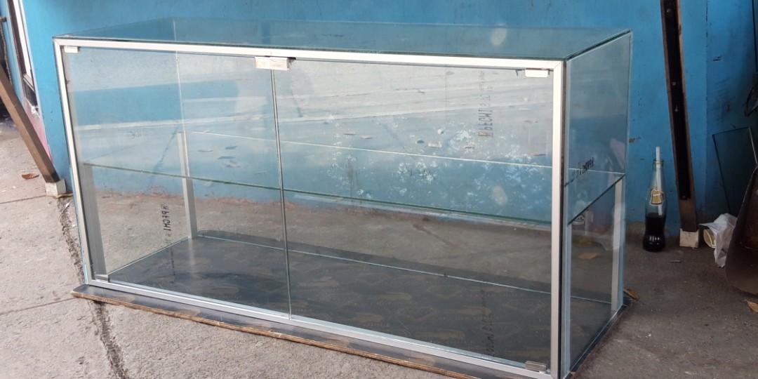 Stante glass cabinet, Furniture & Home Living, Furniture, Shelves ...