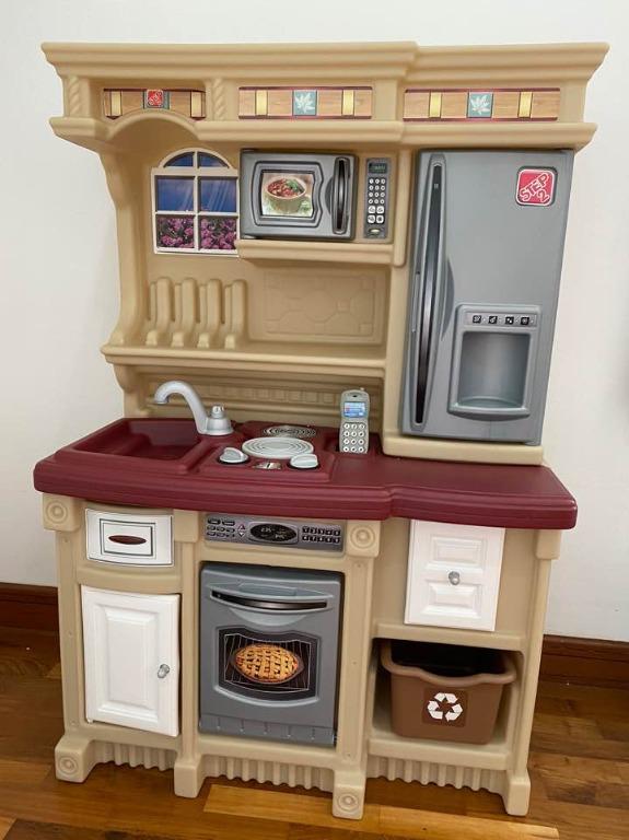 Step2 Kitchen Playsets, Hobbies & Toys, Toys & Games on Carousell