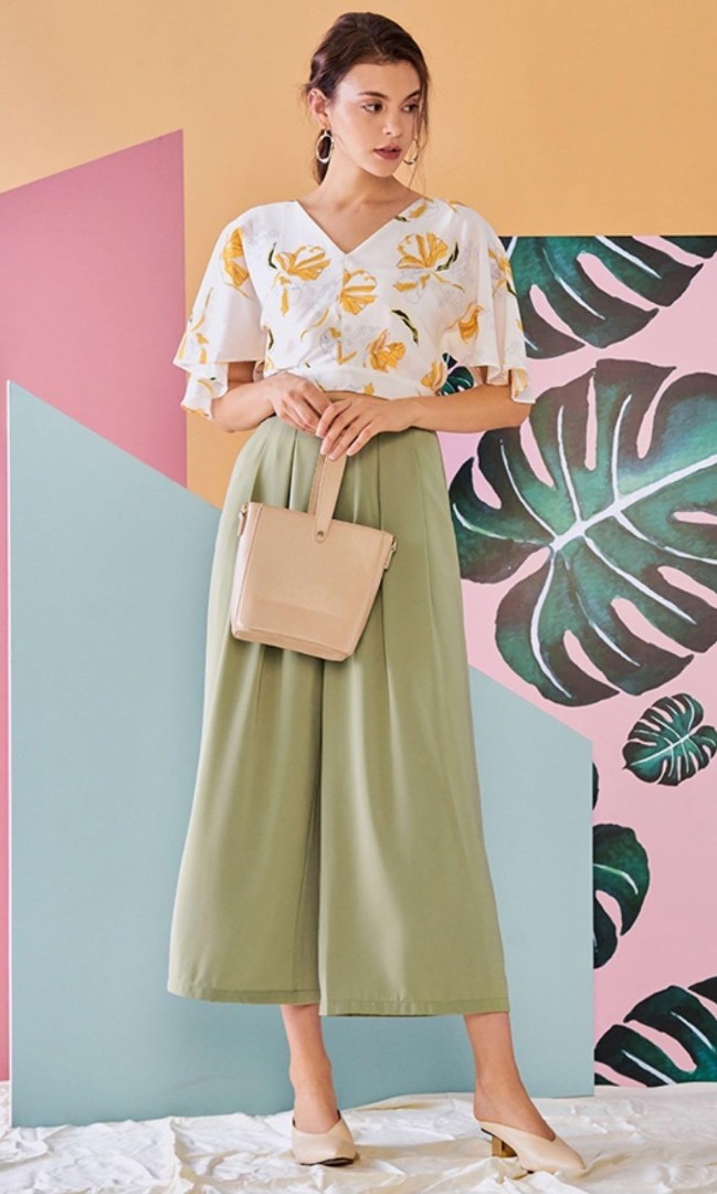 TCL Corinda Pleated Pants in Sage, Women's Fashion, Bottoms, Other ...