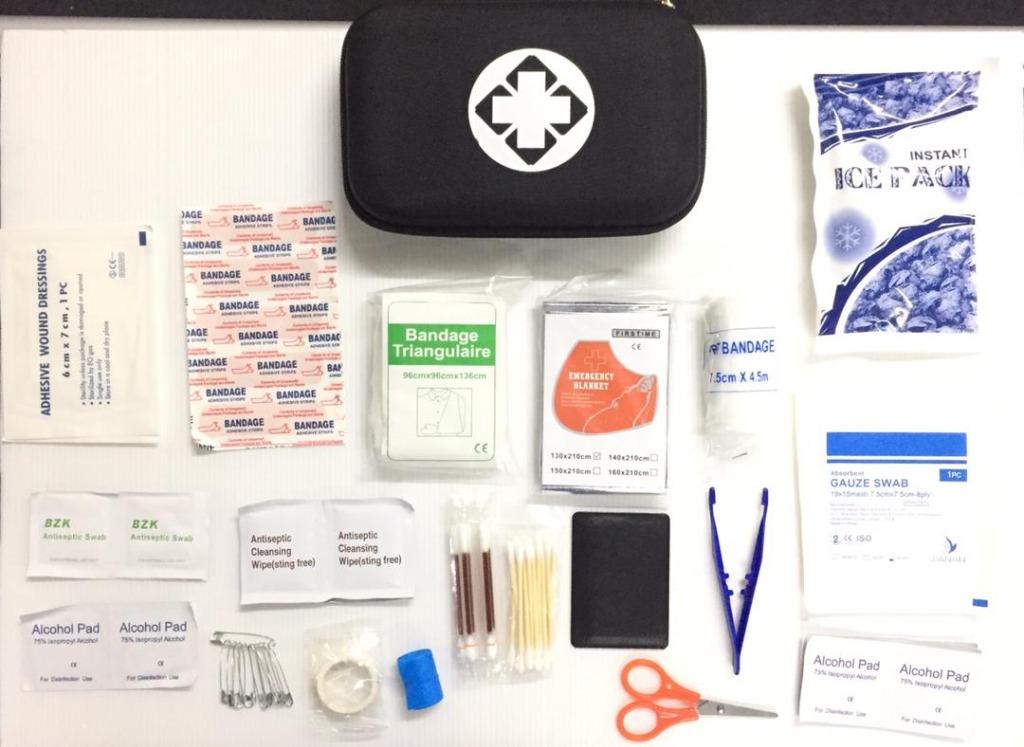 Travel Portable 18 Items Full Set Medical First Aid Kit, Men's Fashion ...