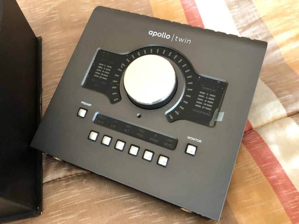 UAD Apollo Twin MKII SOLO Thunderbolt Audio Interface, Audio, Portable ...
