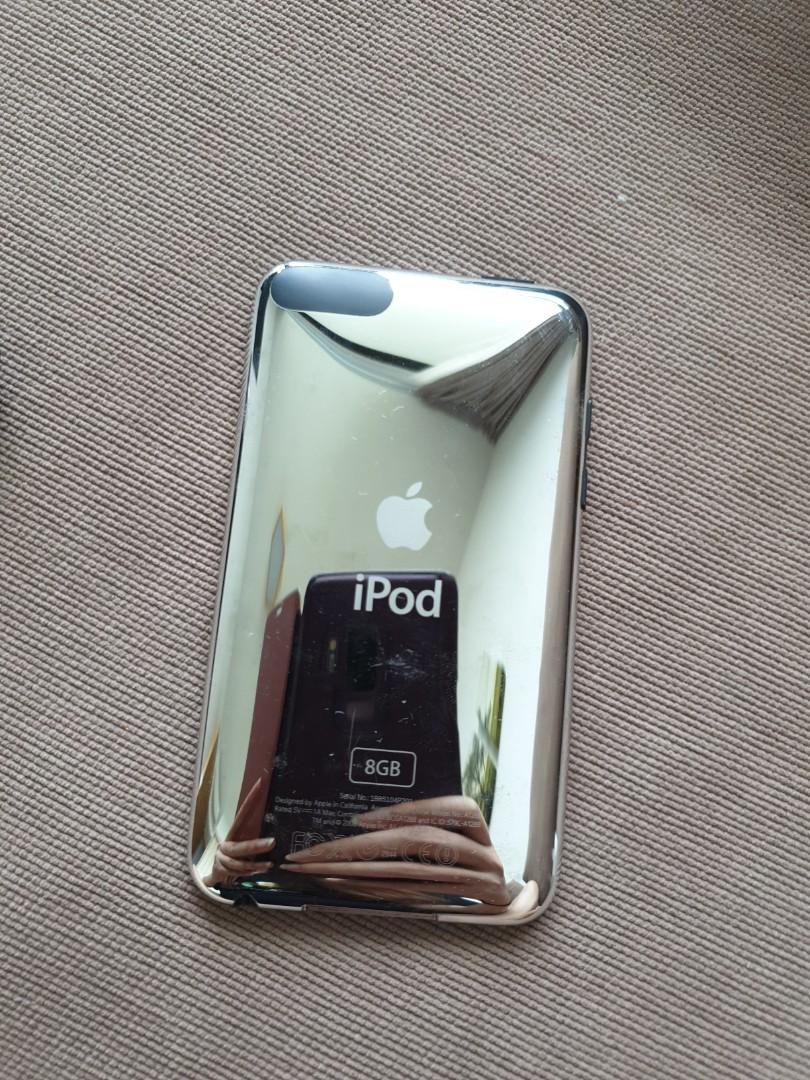Vintage iPod Touch 1st Gen, Audio, Portable Music Players on Carousell