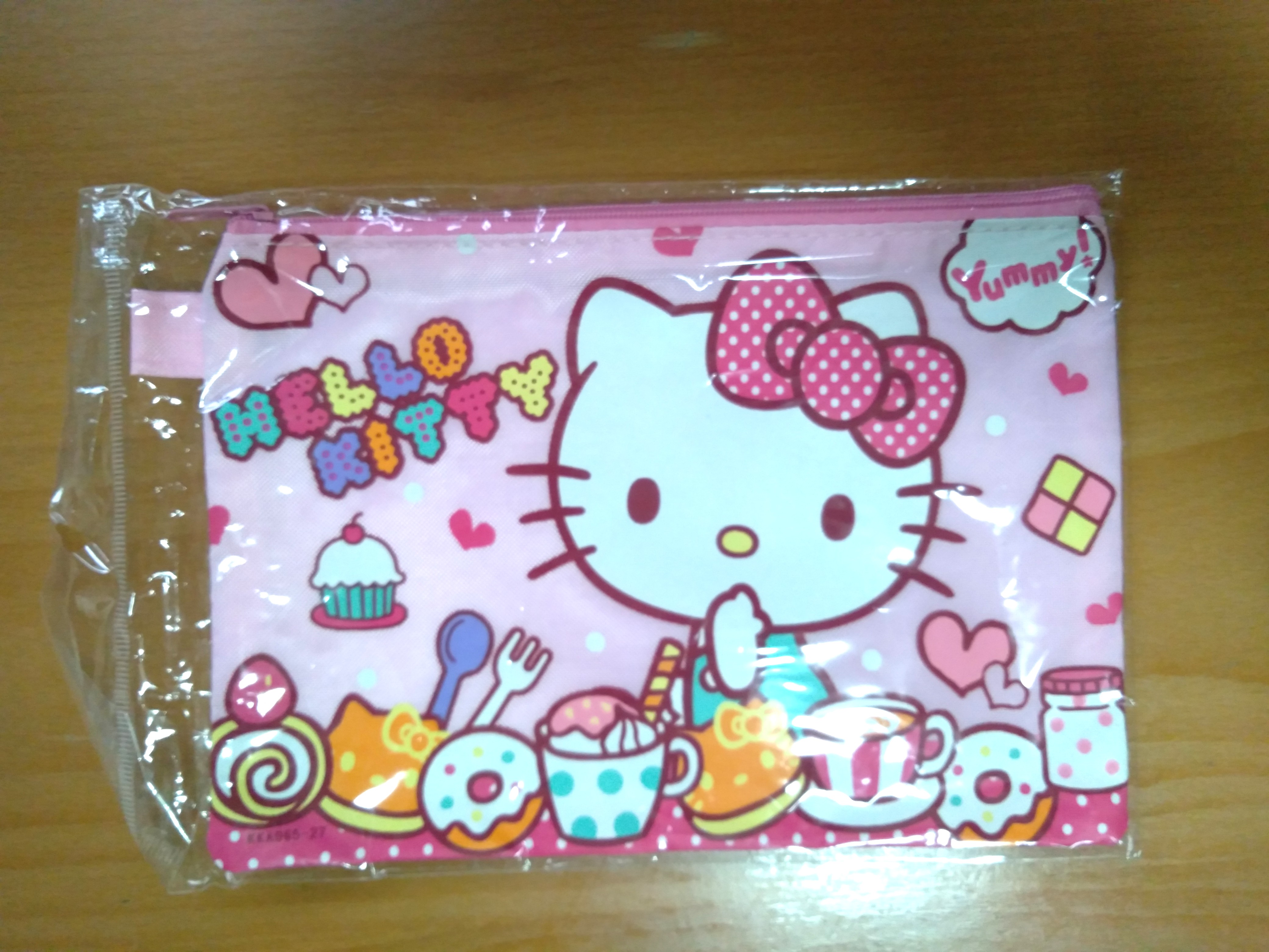 Brand new cute Hello Kitty pouch, Hobbies & Toys, Stationery & Craft ...