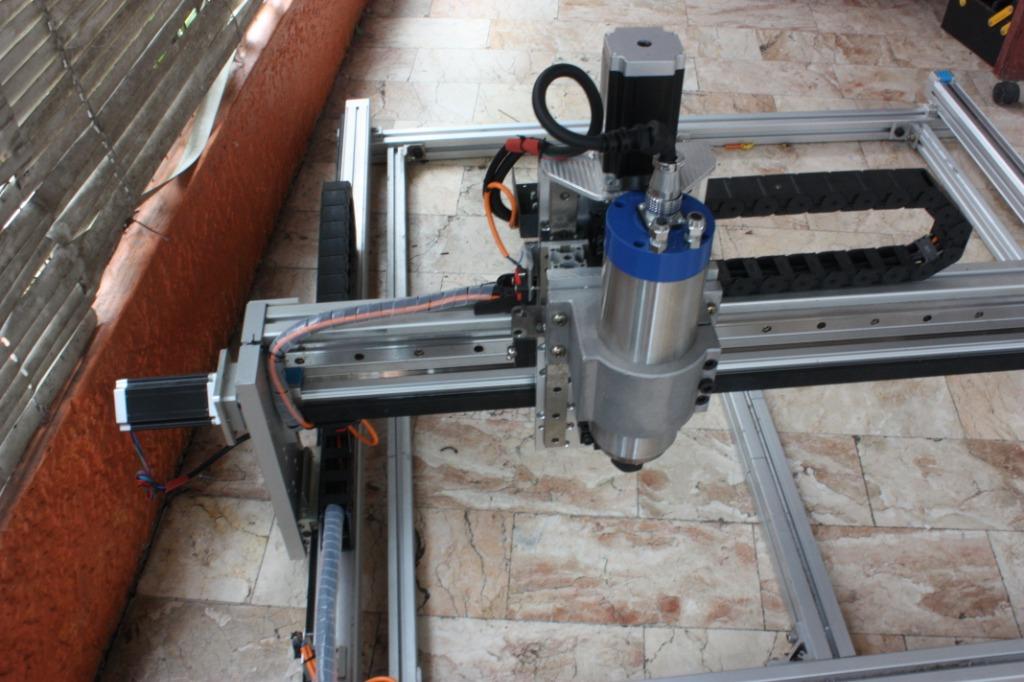 CNC Router 3x3 - 2.2kw Water Cooled Spindle, Commercial & Industrial ...