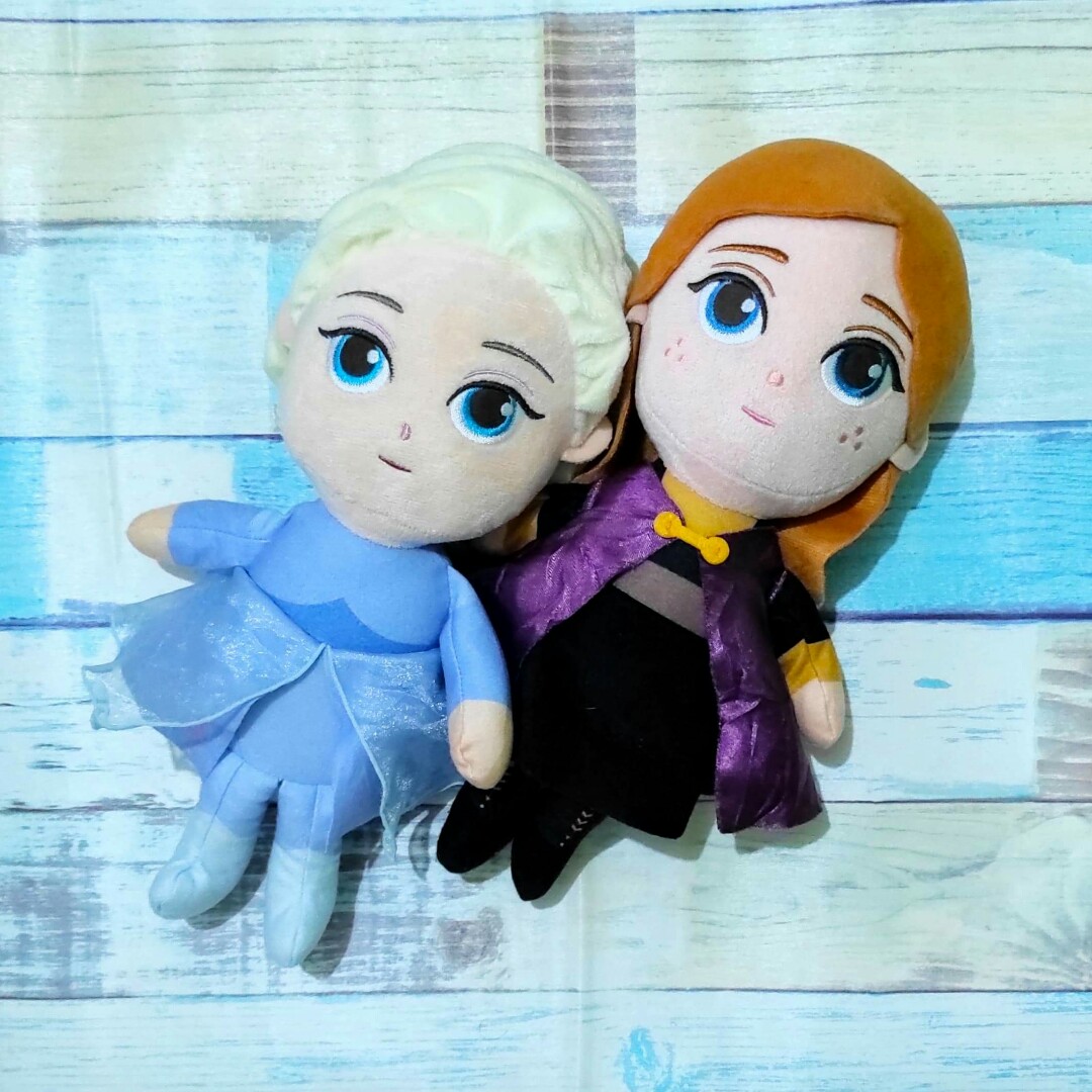 Disney Frozen 2 Elsa & Anna Plush, Hobbies & Toys, Toys & Games on ...