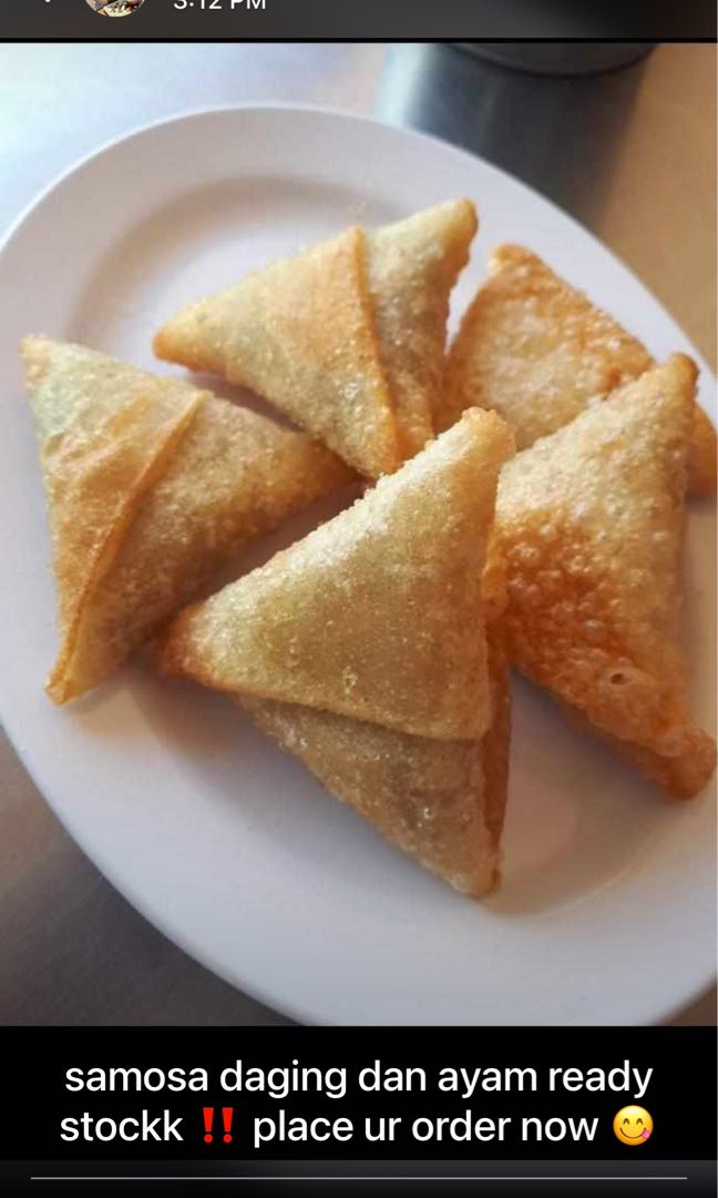 frozen samosa, Food & Drinks, Chilled & Frozen Food on Carousell