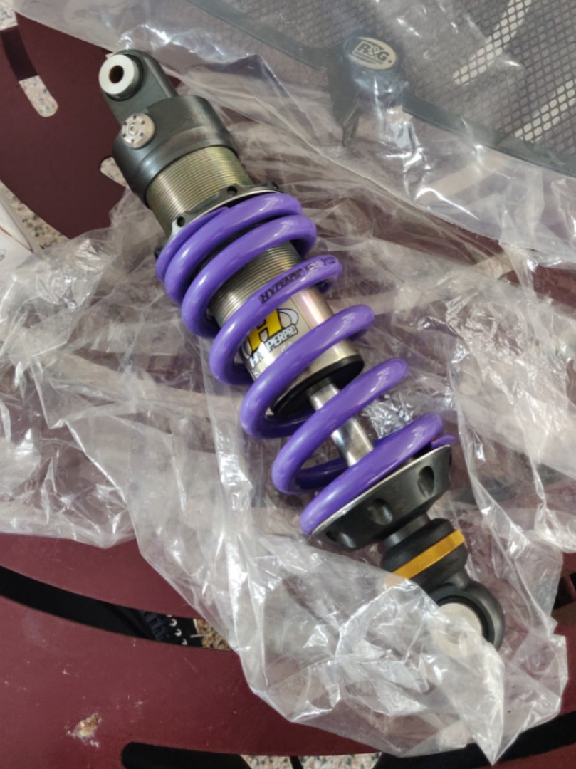 FZ1 Hyperpro Rear Shock, Motorcycles, Motorcycle Accessories on Carousell
