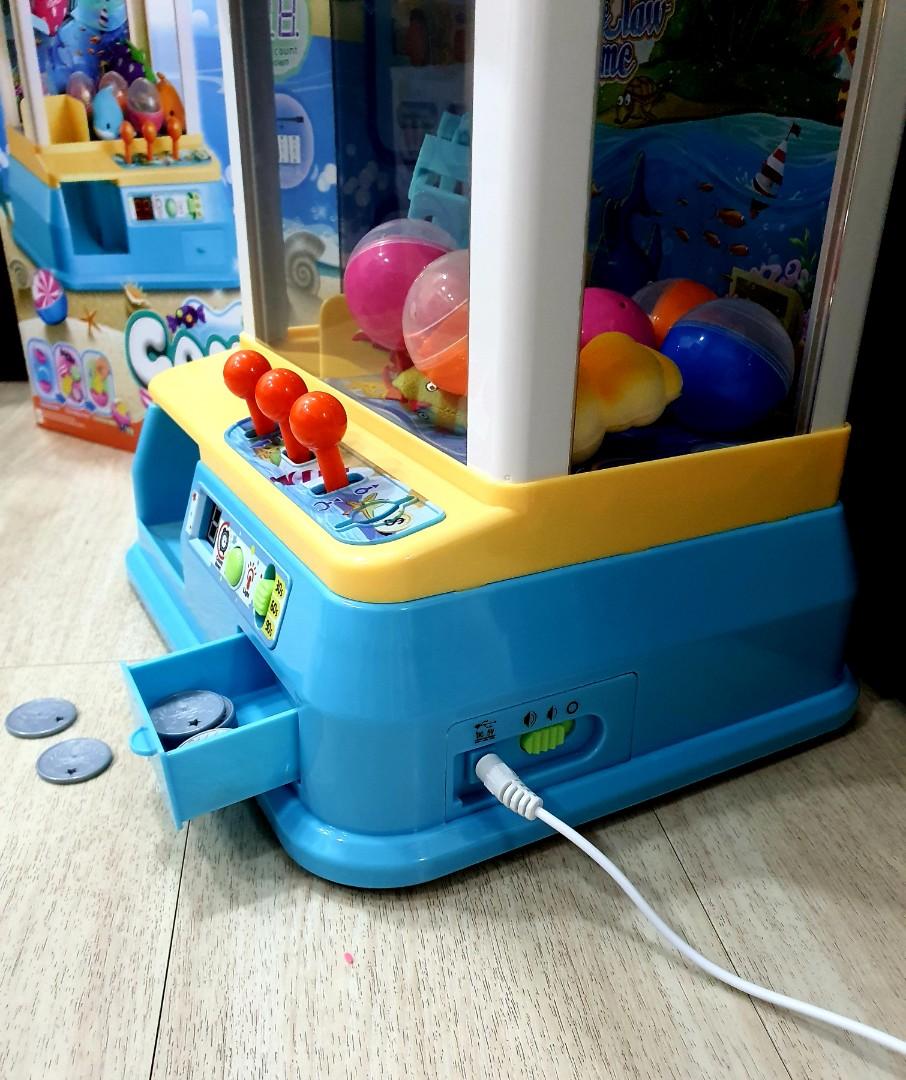 Mini Arcade Prize Claw Machine, Hobbies & Toys, Toys & Games on Carousell
