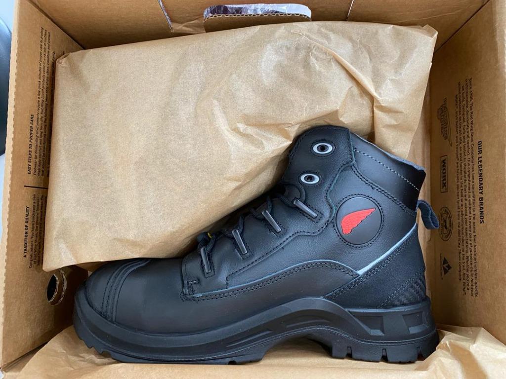 Redwing 3205, Men's Fashion, Footwear, Boots on Carousell