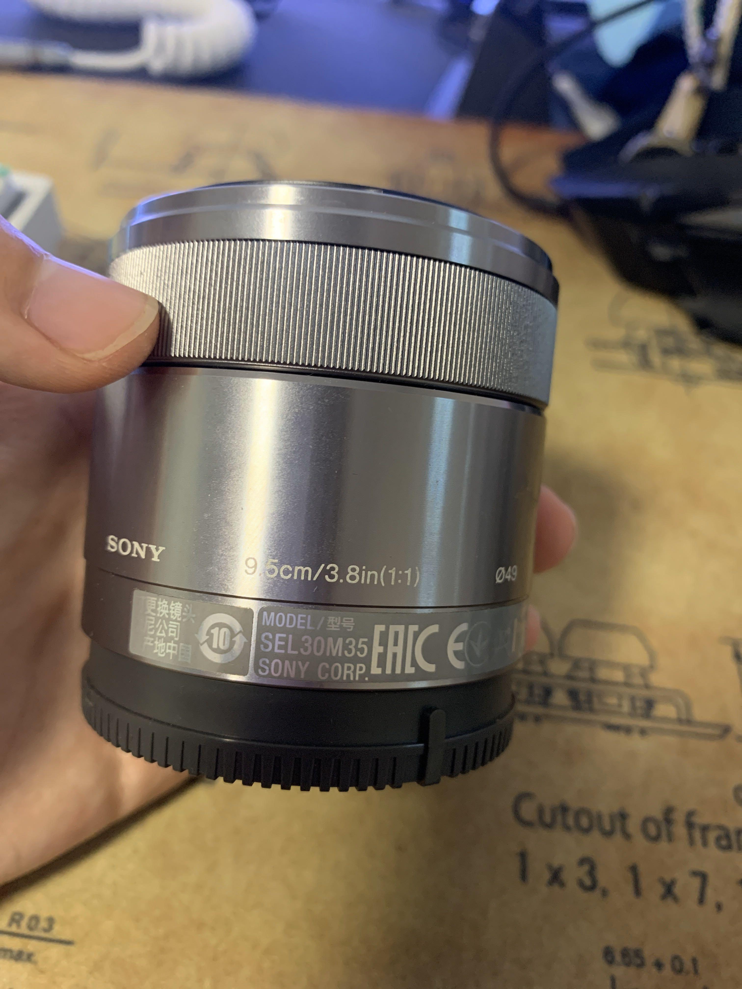 Sony 30mm f/3.5 Macro Lens SEL30M35, Photography, Lens & Kits on Carousell