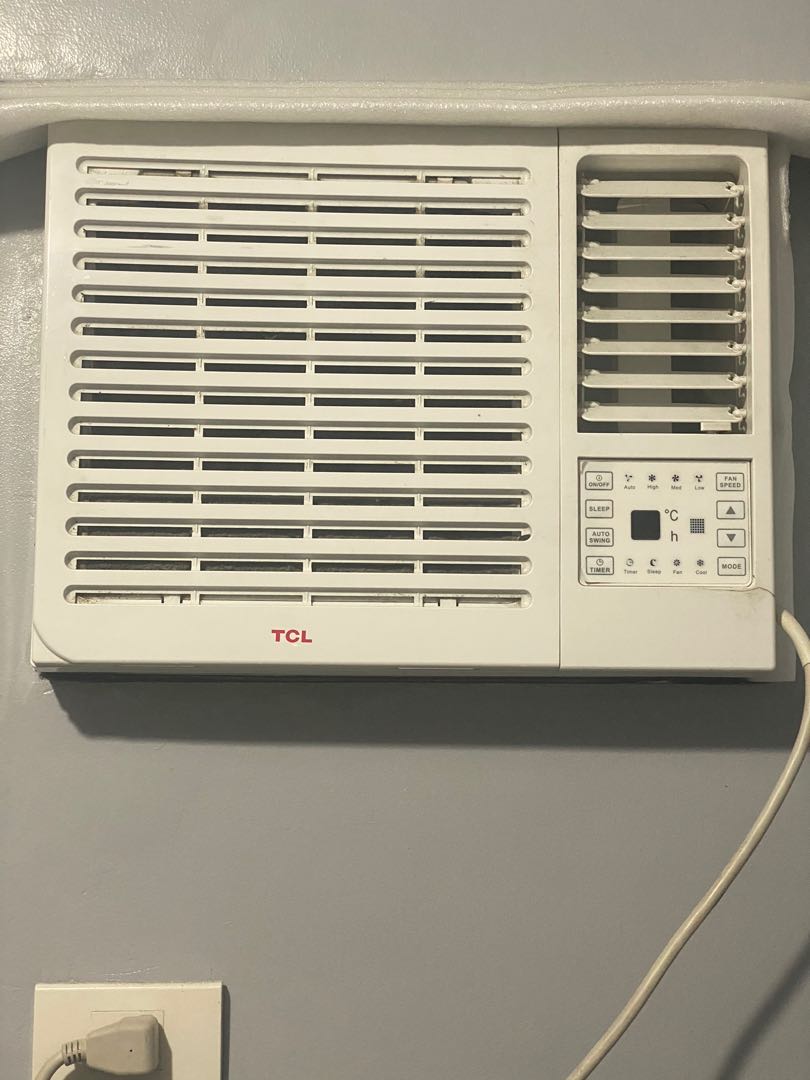 TCL 1 HP digital aircon with remote control, TV & Home Appliances, Air ...