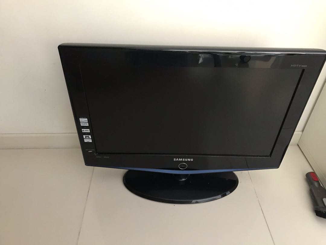 Used Samsung 26in TV LA26R71BX, TV & Home Appliances, TV ...