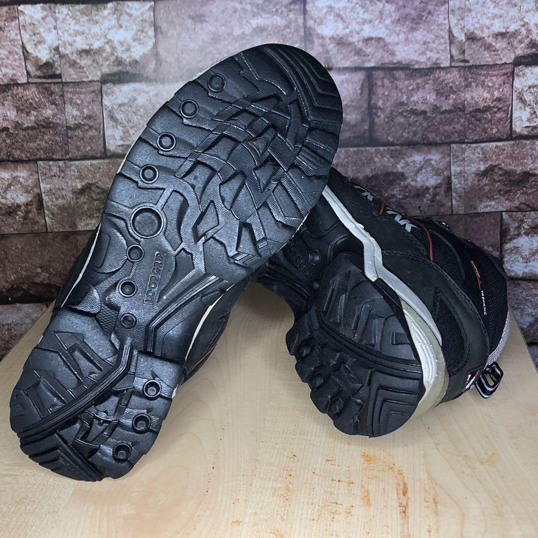 Black Yak Goretex Hiking Shoes, Men's Fashion, Footwear, Boots on Carousell