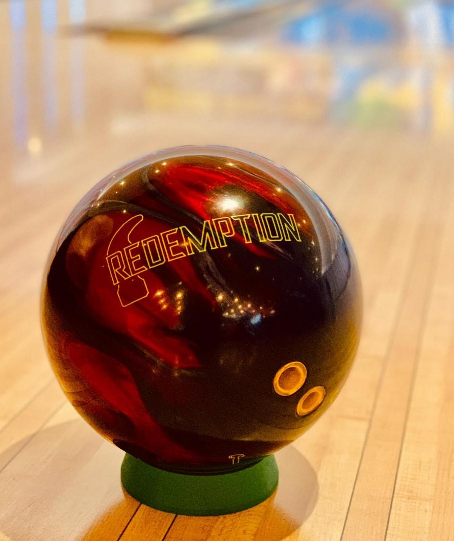 Hammer Redemption hybrid 14lbs bowling ball, Sports Equipment, Sports ...