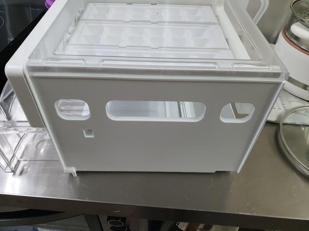 Ice maker box, TV & Home Appliances, Kitchen Appliances, Coffee ...