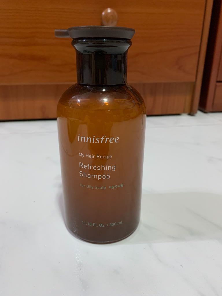 Innisfree Refreshing Shampoo, Beauty & Personal Care, Hair on Carousell