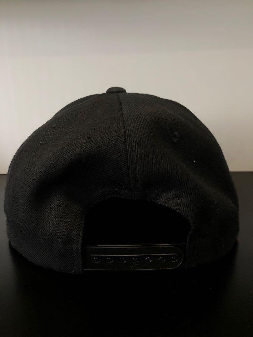 Los Angeles LA Logo Upside Down Inverted Cap, Men's Fashion, Watches ...