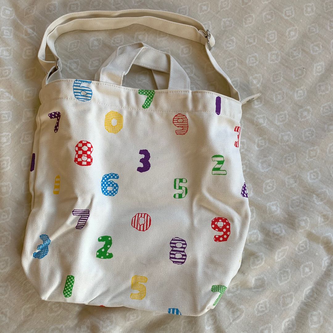 台灣限定sou sou帆布袋tote bag, 名牌, 手袋及銀包 - Carousell